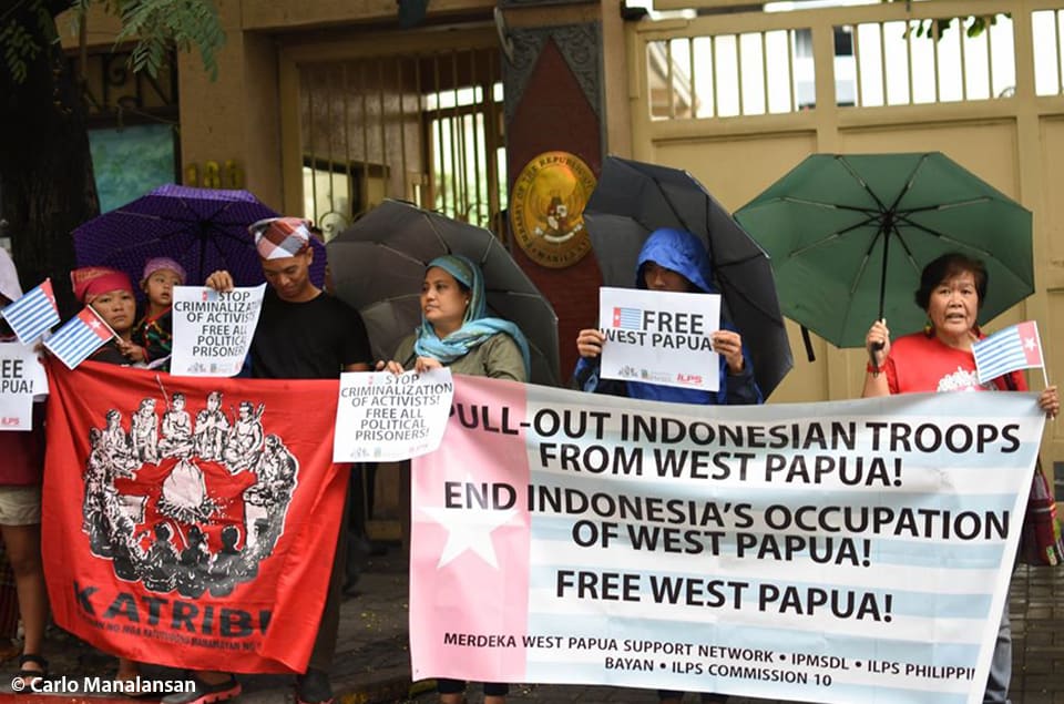 Filipino, International activists hold protest in Indonesia Embassy to ...